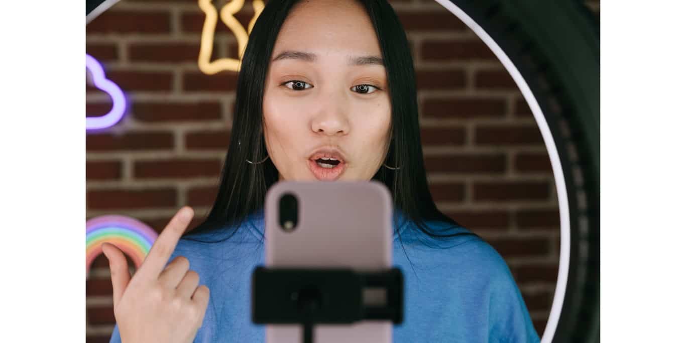 Tik-Tok courses: is it worth spending money on such an education